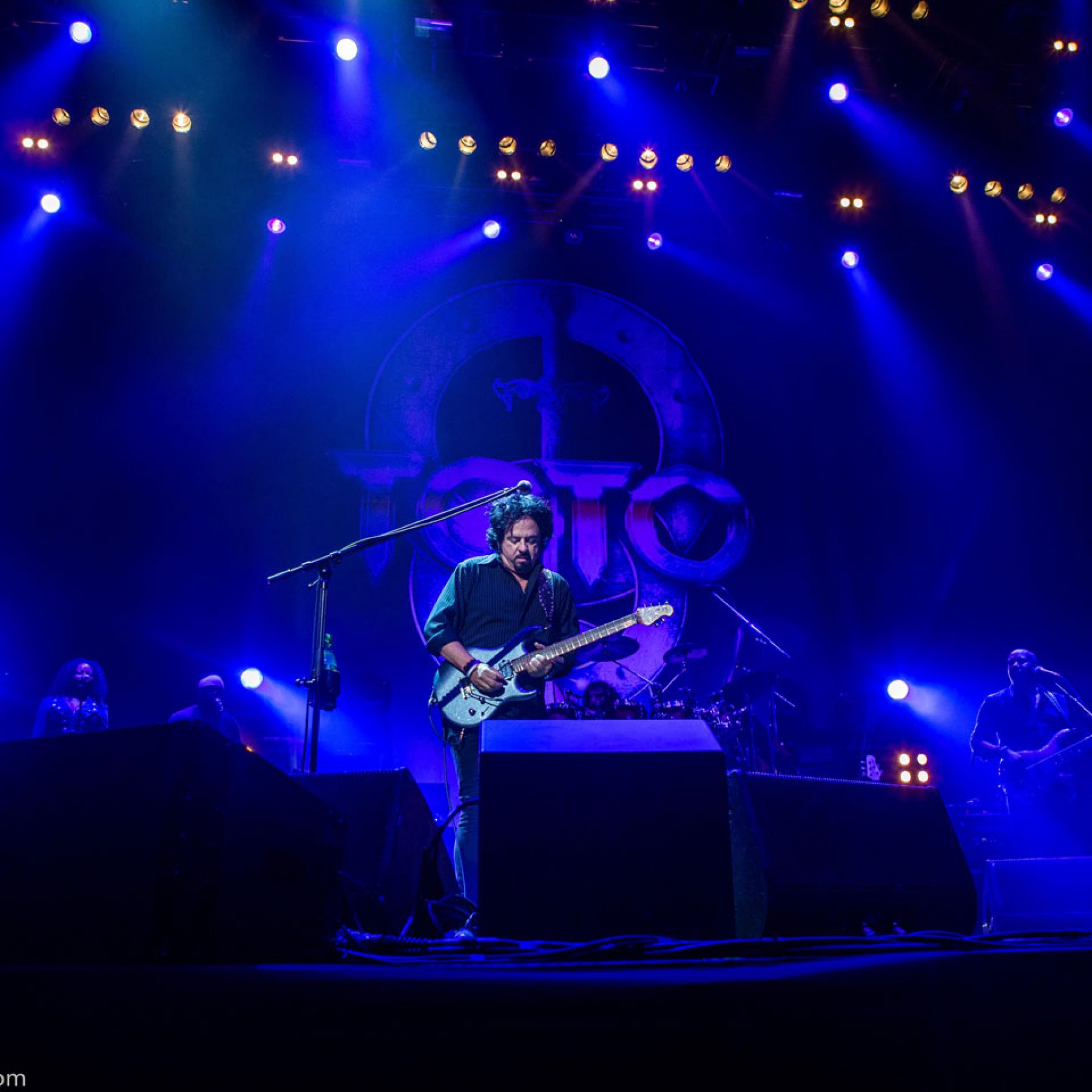 TOTO BLESS THE DRUMS IN JAPAN — AudioTechnology